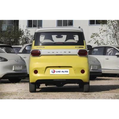 Cina Volante sinistro Wuling Hongguang Mini EV con batteria da 13,8kwh e autonomia da 120 km in vendita