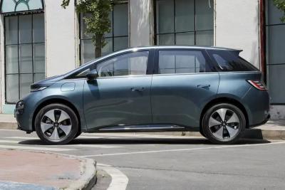 Cina Parcheggio elettrico sistema di intrattenimento del freno auto Wuling Baojun Yunduo Compact SUV 2023 in vendita