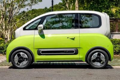 Cina Touch Screen Wuling Baojun Quattro porte Cinque posti Veicolo energetico con 4 cambio in avanti in vendita