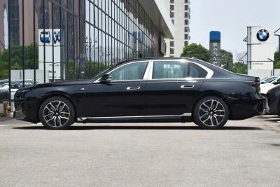 Cina BMW i7 Luxury Large Energy Vehicle il modello più popolare con freno di parcheggio elettrico in vendita