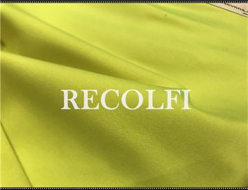 Cina I pantaloni amichevoli di Eco mettono in mostra il tessuto del reggiseno fatto dalle bottiglie di plastica riciclate in vendita