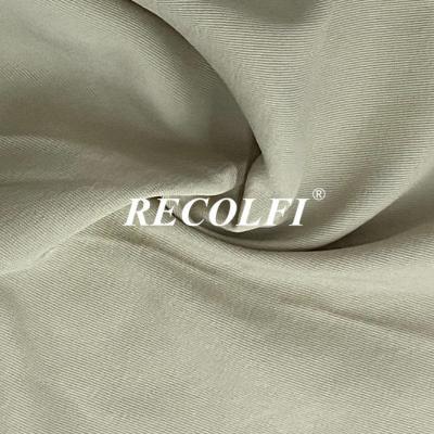China Wicking-Feuchtigkeit Activewear-Nylon stricken dehnbare weiche Aufwärmen-Klagen des Gewebe-115gsm zu verkaufen