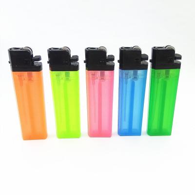 Cina Fumatore Disposable Flint Lighter Dy-F6 Modello Cappuccio Esagonale con Opzione OEM in vendita