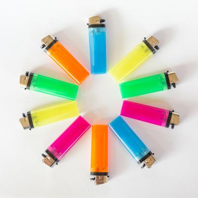 中国 5色と8.0*2.37*1.18cmの使い捨てプラスチックシリコンライター 販売のため