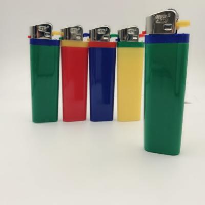 Cina Richiesta personalizzata Accettabile accendino a gas di plastica e N.W/G.W 18/19 kg in vendita