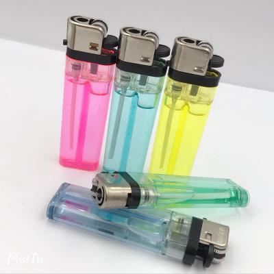 Cina Cinque colori Voluabile Disposable Flint Wheel Lighter Gas Lighter campioni US 0.02/Piece in vendita