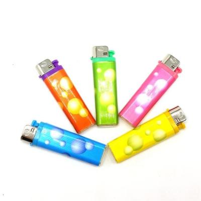 Cina 7.7*2.37*1.2 CM Flint Wheel Cigarette Lighter con funzionalità elettronica in vendita