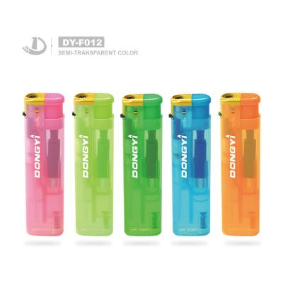 Cina Colori personalizzati accendino di sigarette con logo personalizzato materiale plastico in vendita