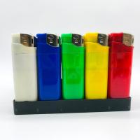 China Plastic Refillable Gas Lighter 82.2x24.9x11.8mm Adjustable Flame ISO 9994 for sale