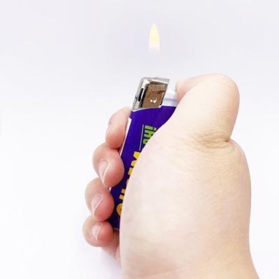 Cina Accendino a gas standard UE monouso o ricaricabile per sigari elettronici a cinque colori in vendita