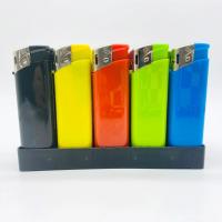 China Custom Dongyi Solid Color Disposable Plastic Lighter 8.11cm ABS AS Promotional for sale