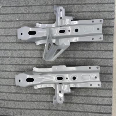 China TIGGO 3X Autoteile Links Kühlerhalter Wassertank Vertikalhalter OEJ69-5100310 zu verkaufen