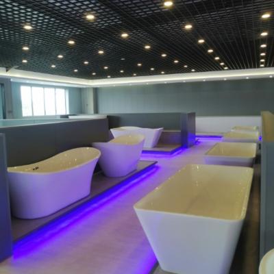 China Sustainable Acrylic Custom Freestanding Bathtub 1700mm Rectangular for sale