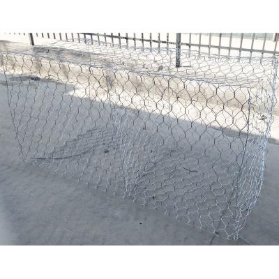China Double Twisted 8x10cm Gabion Baskets Stone Filled Cages Preventing Rock Breaking for sale