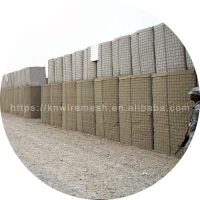 China Hole 7.62*7.62 cm Galvanized Galfan Defensive Barrier Used For Shooting Range for sale