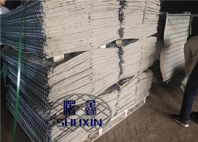 China Heigh 2' Sand Filled Hesco 2x1x1  Height Defensive Barrier With Geotextile Filter Fabric for sale