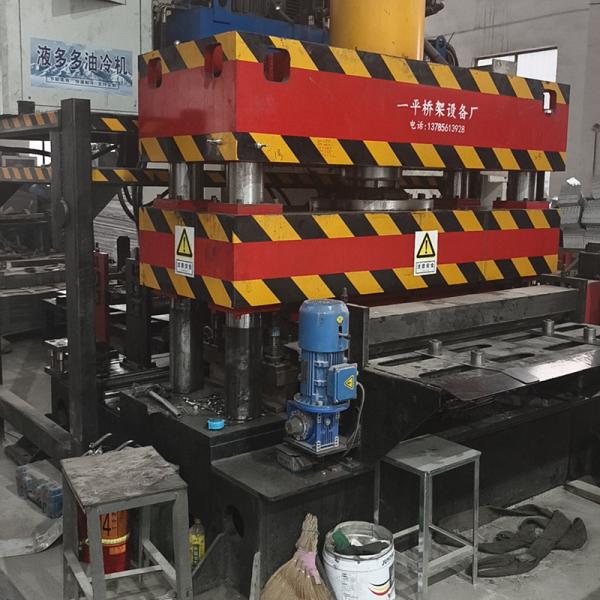 Quality Precision And Efficiency In One Molded Cable Tray Equipment For Hydraulic Pressure Steel/Aluminum Trays for sale