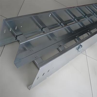 China 50mm-150mm Height  Tray Ladder Rack Space Saving Solution For Heavy Load for sale