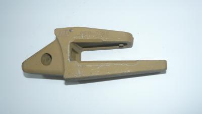 China Casting Excavator Bucket Adaptor 205-939-7120 Bucket Teeth Adapters For PC200 for sale