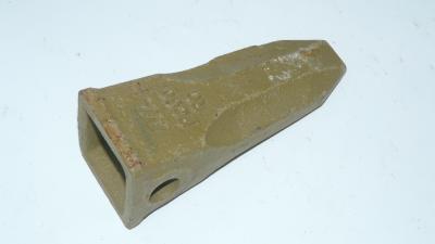 China PC60 201-70-24140  Standard Pointed bucket teeth  Suitable For Komatsu 60 Style Machine for sale