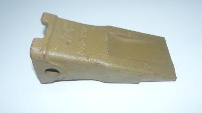 China Standard Bucket Tooth Replacement 2713-1217 Loader Bucket Teeth For Doosan Daewoo for sale