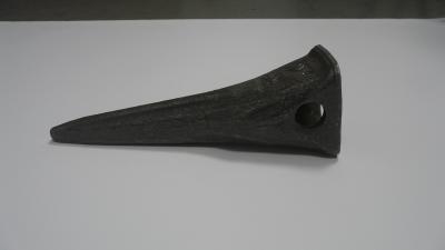 China Forging / Forged Chisel Tooth PC60TL 201-70-24140TL Bucket Tooth Suit For PC60 for sale