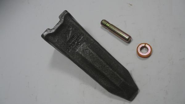 Quality Silver Tooth Point Standard Size 2713-1221 48HRC - 52HRC For Excavator for sale