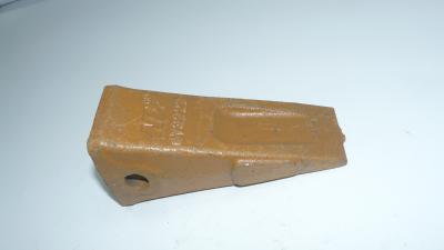 China Construction Machinery 6Y3222 Tooth Alloy Steel Casting Bucket Teeth J225 for sale