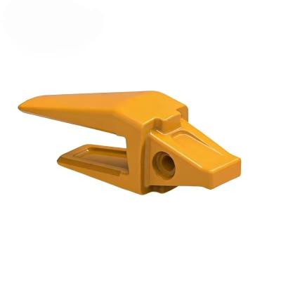 China Excavator Parts Bucket Tooth Seat DH360 Bucket Tip Tooth 713Y00033 2713-0033 Bucket Teeth Root for sale