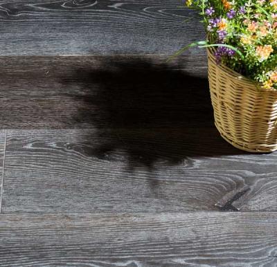 China Classic Oak Wooden Floor for sale