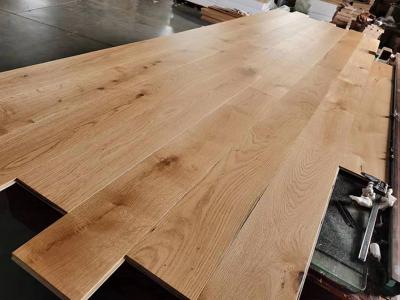 China Natural Lacquerd Oak 2 Layers Engineered Wood Flooring, Full Birch Plywood en venta