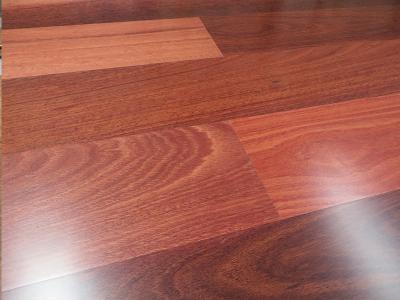 China Jarrah dirigió el suelo de la madera con el borde cuadrado. superficie lisa, color natural en venta