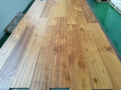China el suelo de madera dirigido las multi-capas rústicas de la teca de Birmania del grado con haber cepillado leve y handscraped el acabamiento en venta