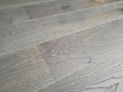 China Character Grade Engineered European Oak Flooring With Gray Stained for sale