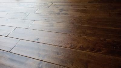 China rustic Solid Birch Hardwood Flooring., stained and matt finishing, handscraped and chatter surface for sale