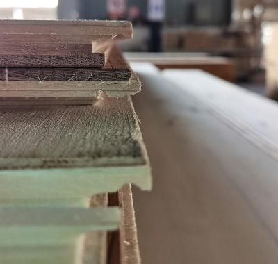 China 260mm 3-Layers European Oak Engineered Wood Flooring with 2200mm Length and Click Joint for sale