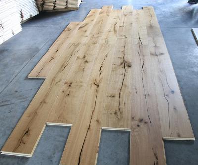 China 260mm 3-Layers European Oak Engineered Wood Flooring with 2200mm Length and Click Joint for sale