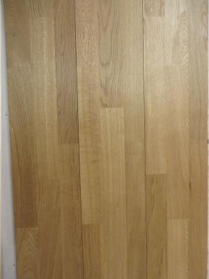 China 3 layers 3 strips white Oak engineered wood flooring with different grades for sale