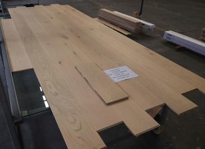 China Multi-layers European Oak Engineered Wood Floor with Invisible Lacquer and Natural Finish for sale