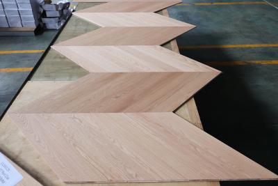 China AB Grade Engineered Red Oak Chevron Flooring with Brushed Surface and Natural Lacquered Finish for sale