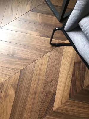 China Residential Walnut Chevron Flooring Chevron Pattern Parquet Flooring Smooth Surface for sale