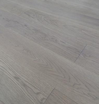 China Premium AB grade Russian Oak engineered flooring with light grey stain, color E26 for sale