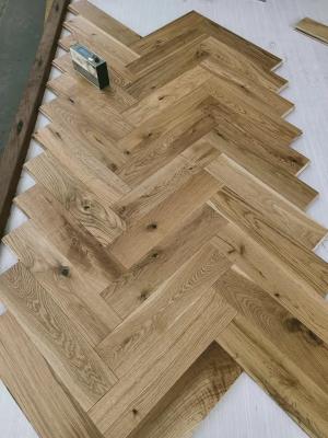China Rustic Oak Herringbone Parquet Flooring Block Natural Lacquered for sale