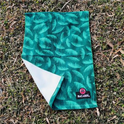 Chine microfiber en gros   serviette de plage faite sur commande d'impression de concepteur avec la serviette de plage à séchage rapide libre d'été de sable de logo à vendre
