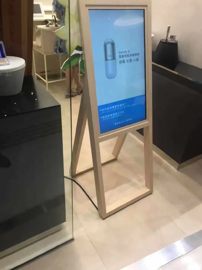 32&quot; Mobile Digital Menu Board for Restaurant Shopping Mall Android Signage LCD Rechargeable Power Supply