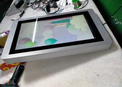 Cina Touch screen a 32 pollici fissato al muro 0.3kW del contrassegno AC240V 1500nits di Digital in vendita