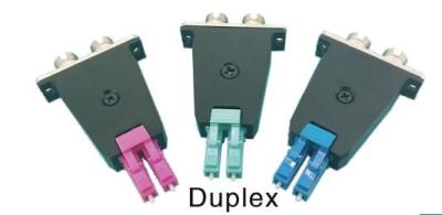 Cina FC al maschio di LC adattatore ibrido duplex/semplice femminile della fibra, monomodale, alloggio metallo/della plastica, perdita di inserzione bassa in vendita