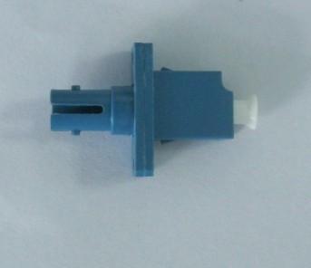 Cina LC all'adattatore della fibra della st, maschio alla femmina, convertitore a fibra ottica ibrido dell'adattatore di ST/LC, simplex monomodale in vendita