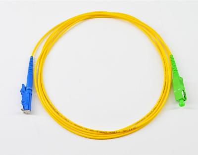 Cina Saltatore semplice ottico OS2 G657A della fibra del cavo di toppa della fibra rivestita di LSZH E2000 UPC/APC in vendita