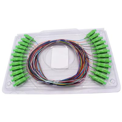 Cina Modo a fibra ottica 900um delle trecce G657A2 dello Sc APC il singolo ha attenuato FTTH in vendita